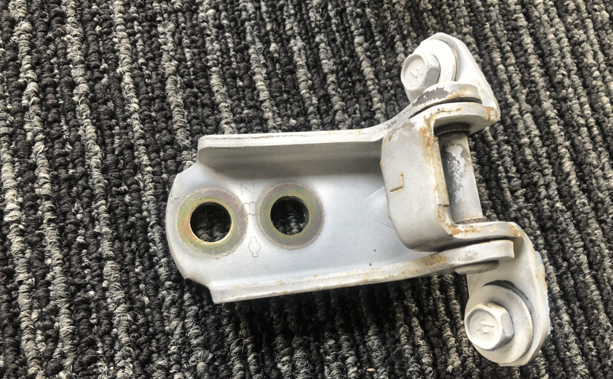 日本代購代標第一品牌【樂淘letao】－S15 シルビア 純正 ドアヒンジ 左右セット パールホワイト WK0 動作確認済み RH LH 運転席 助手席