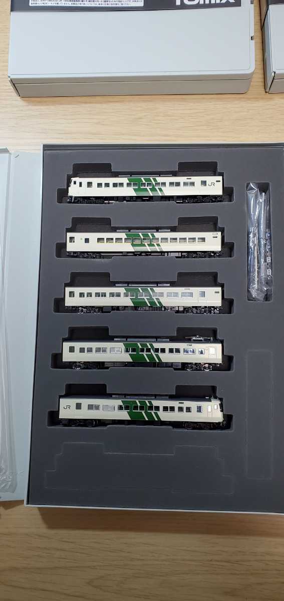 TOMIX 185系踊り子強化型スカート15両セット 一部パーツ取付済 色差し有り(中古)のヤフオク落札情報
