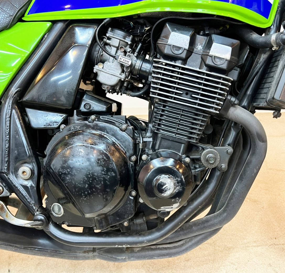 岡山発 ZRX400 ZR400E H11年式 ノーマル 整備済 40521㎞(251cc-400cc)｜売買されたオークション情報、yahooの商品情報をアーカイブ公開 - オークファン ...