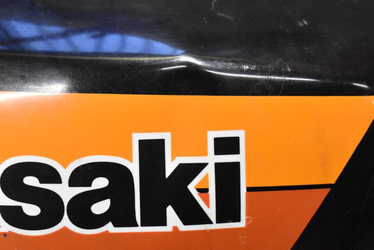 Yahoo!オークション - K373 当時物 純正 GPZ550F ガソリンタンク 0045 ...