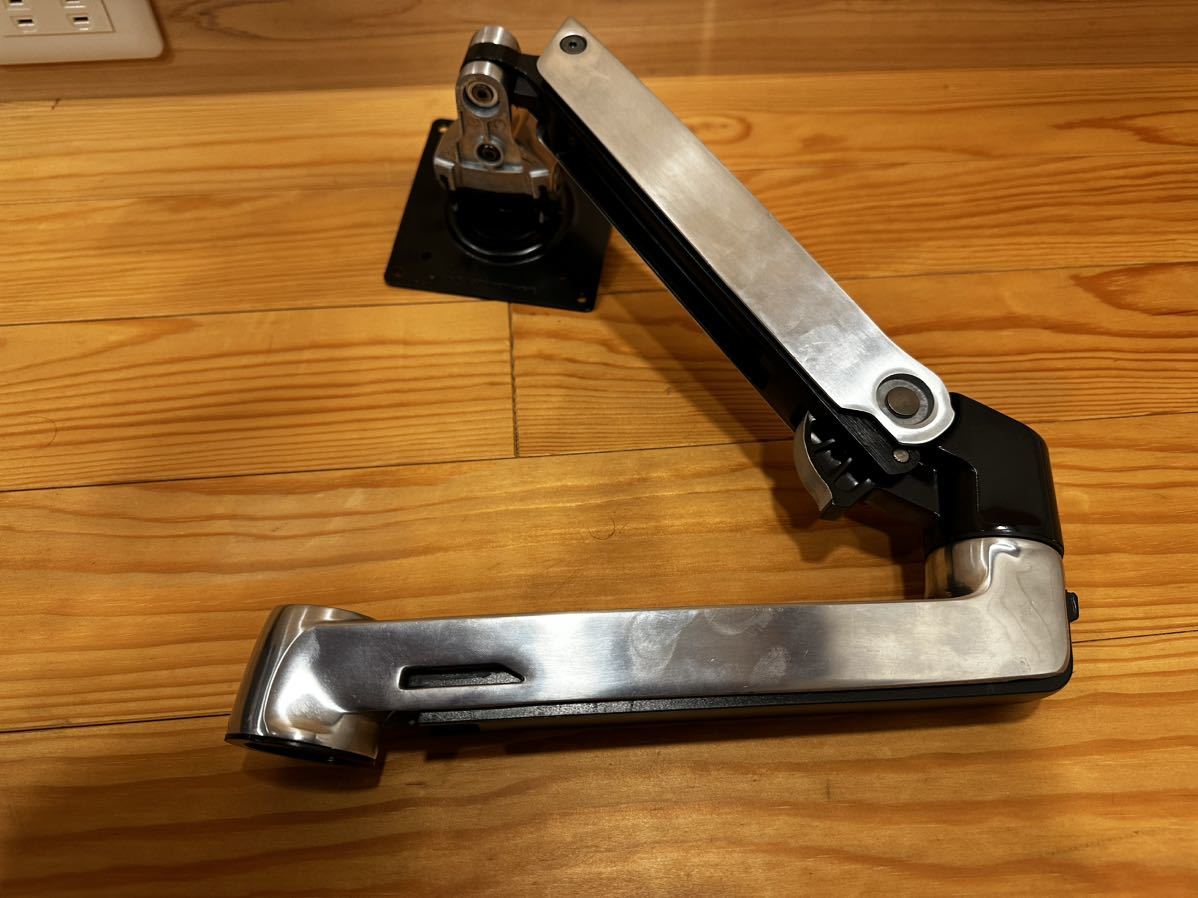 エルゴトロン LX デスクマウント モニターアーム アルミニウム 34インチ 3.2~11.3kg ま 対応 45-241-026(その他)｜売買されたオークション情報、yahooの商品情報を ...