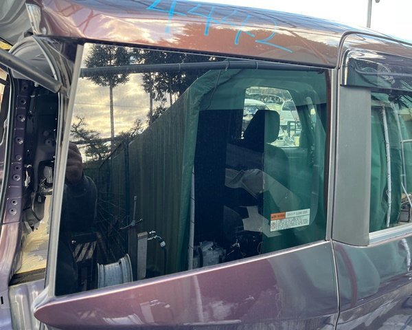 Yahoo!オークション - ルーミー M900A クォーターガラス右 管理番号 4...