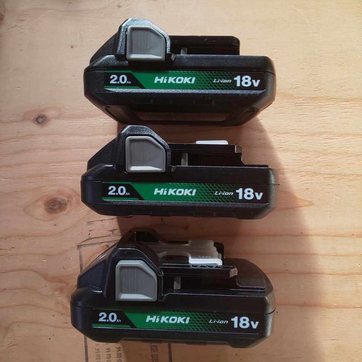 新品 Hikoki純正 18V 2 0Ah 薄型軽量 残量表示 BSL1820m ハイコーキ 3個｜PayPayフリマ