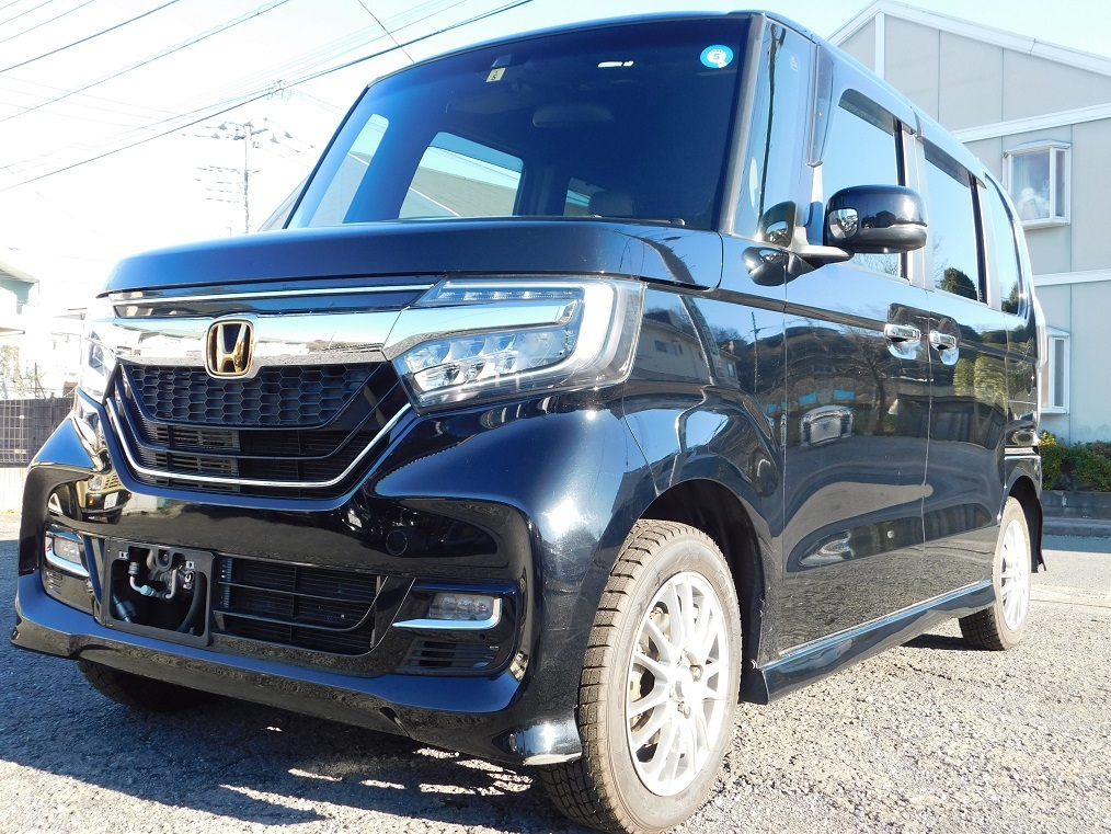 Yahoo!オークション - 現行型N-BOXカスタムターボ4WD ホンダセンシン...