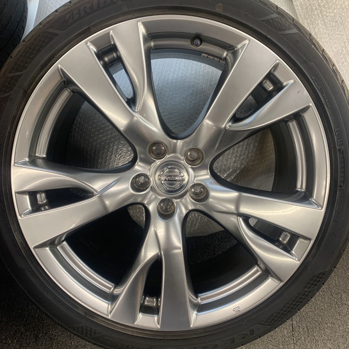 Yahoo!オークション - 日産 フーガ Y51 タイプS 純正ホイール 20インチ...