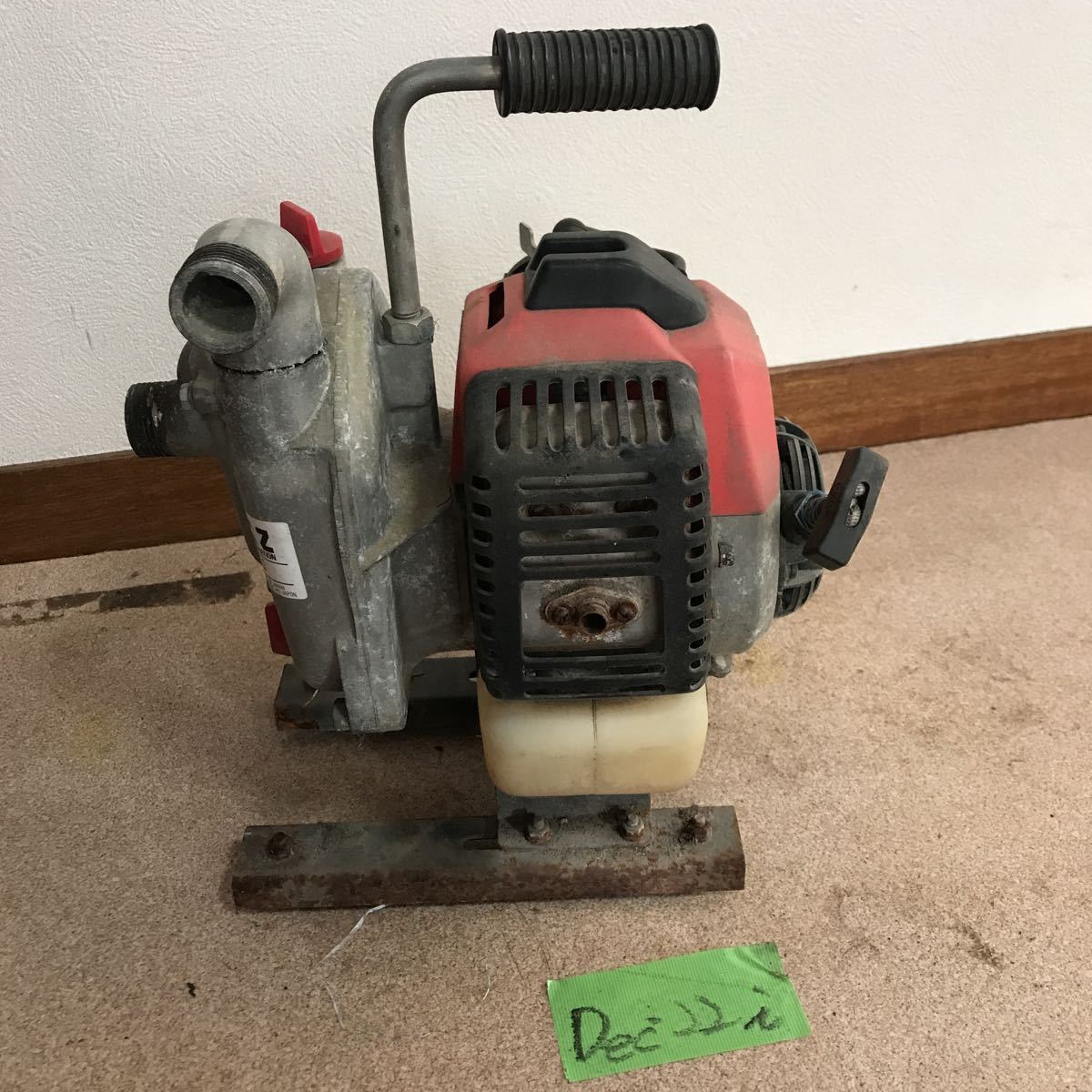 Yahoo!オークション - 三菱 エンジンポンプ TL33 中古品