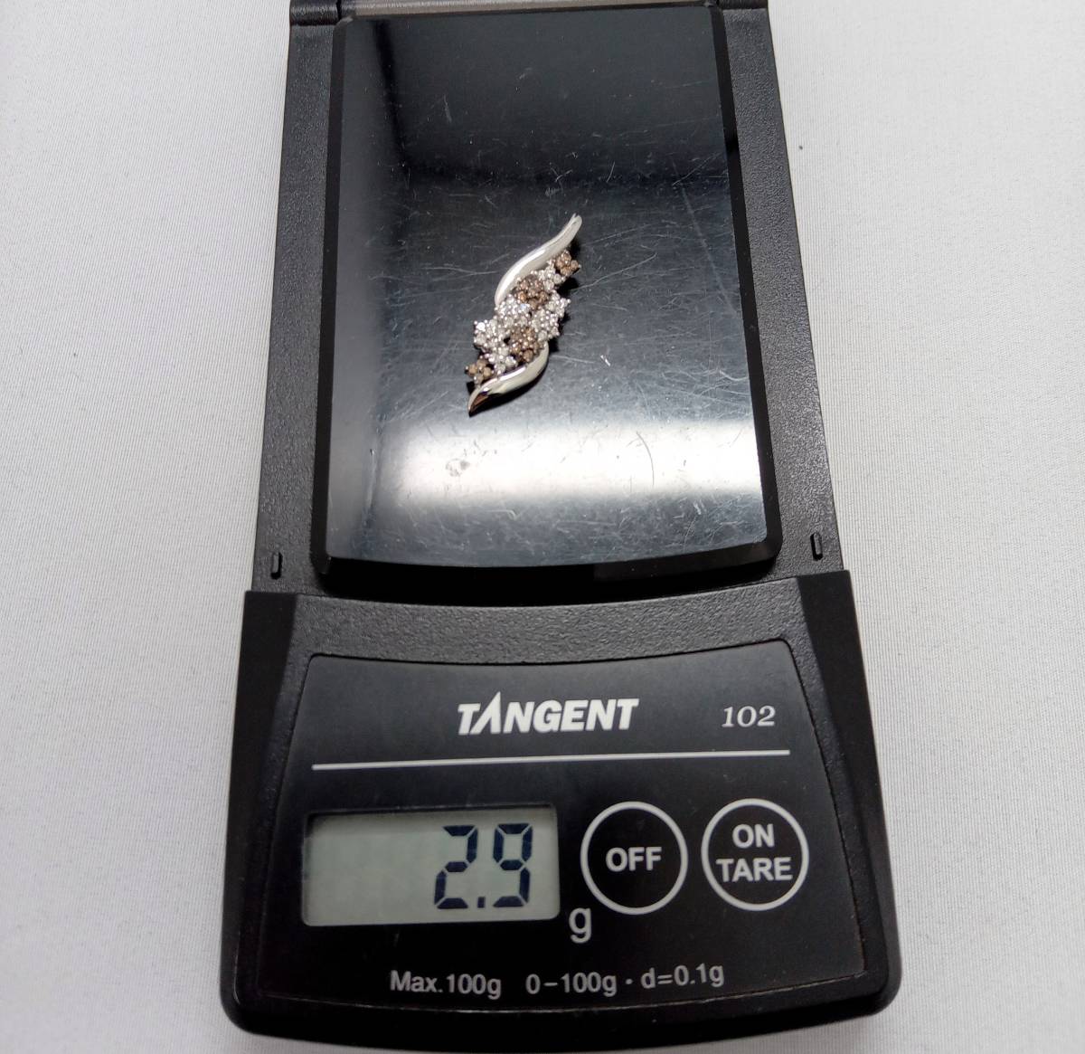 Yahoo!オークション - K18WG トップ ダイヤ0.25ct 2.9g