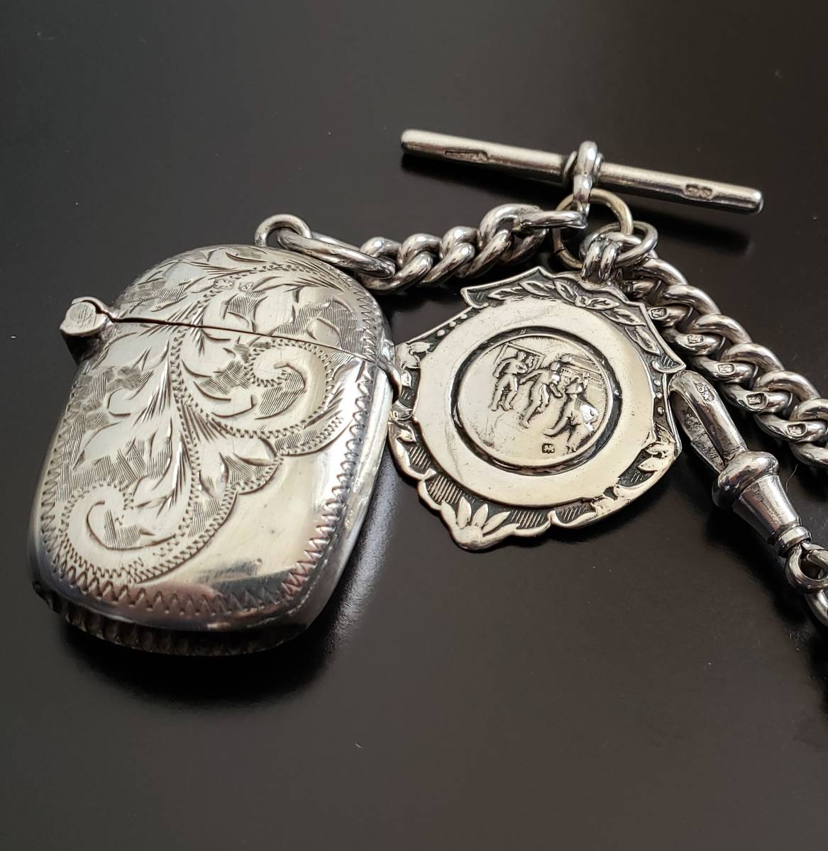 英国 アンティーク 純銀製 アルバートチェーン 61g ヴェスタケース ベスタケース スターリング シルバー 懐中時計 silver ビンテージ 鎖(装身具)｜売買されたオークション情報 ...