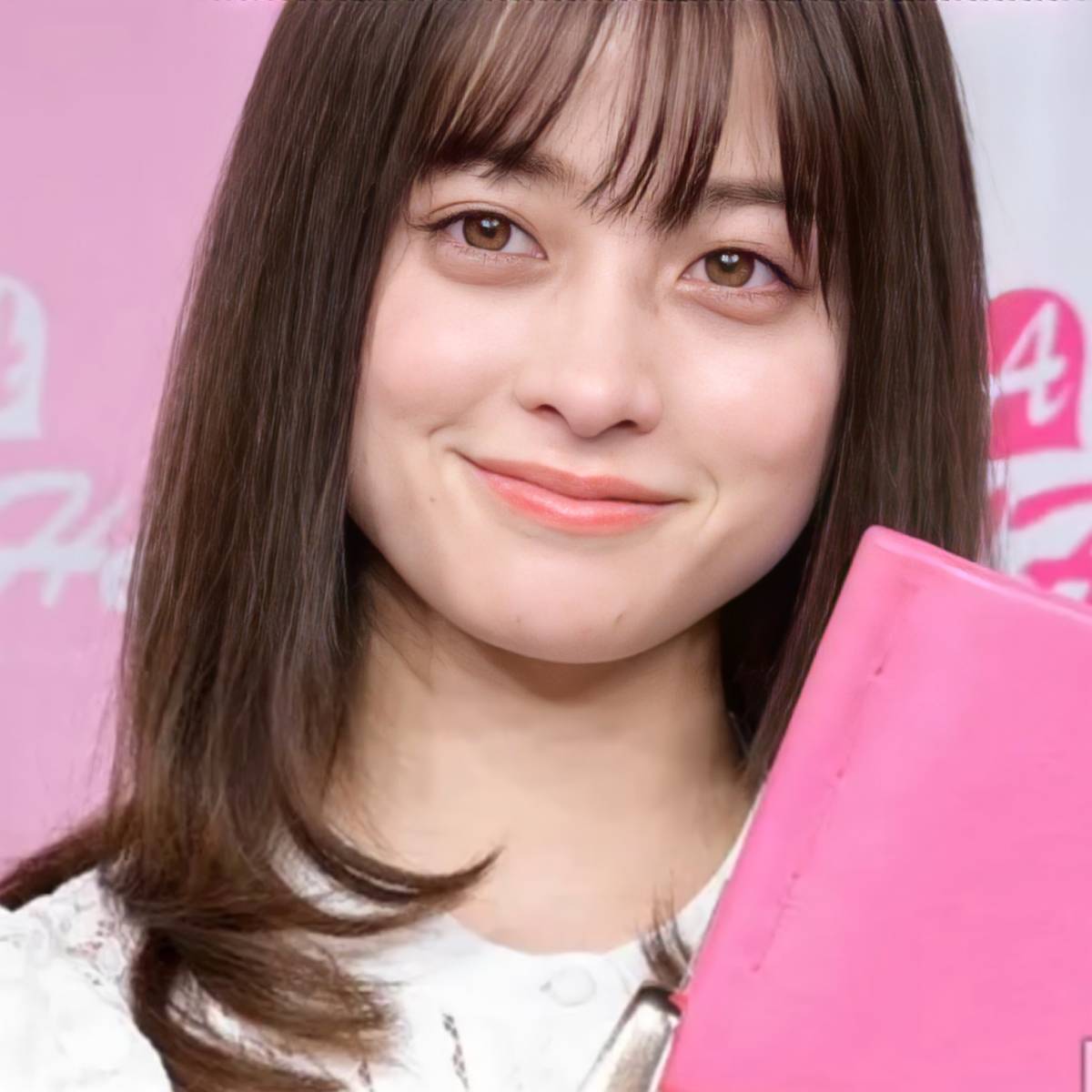 Yahoo!オークション - 女優 橋本環奈 11Y L版10枚 高画質 美品 貴重品