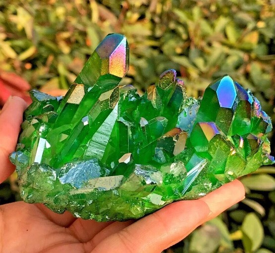 Yahoo!オークション - 260g ミネラル 癒し 美しい 結晶 水晶 クラスタ...