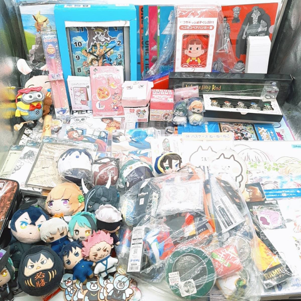 Yahoo!オークション - a371 アニメ おもちゃ グッズ 雑貨 まとめ 大量 ...