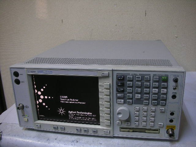 Agilent E4440A 3Hz - 26.5GHz PSA Series Spectrum Analyzer(アマチュア無線)｜売買され ...