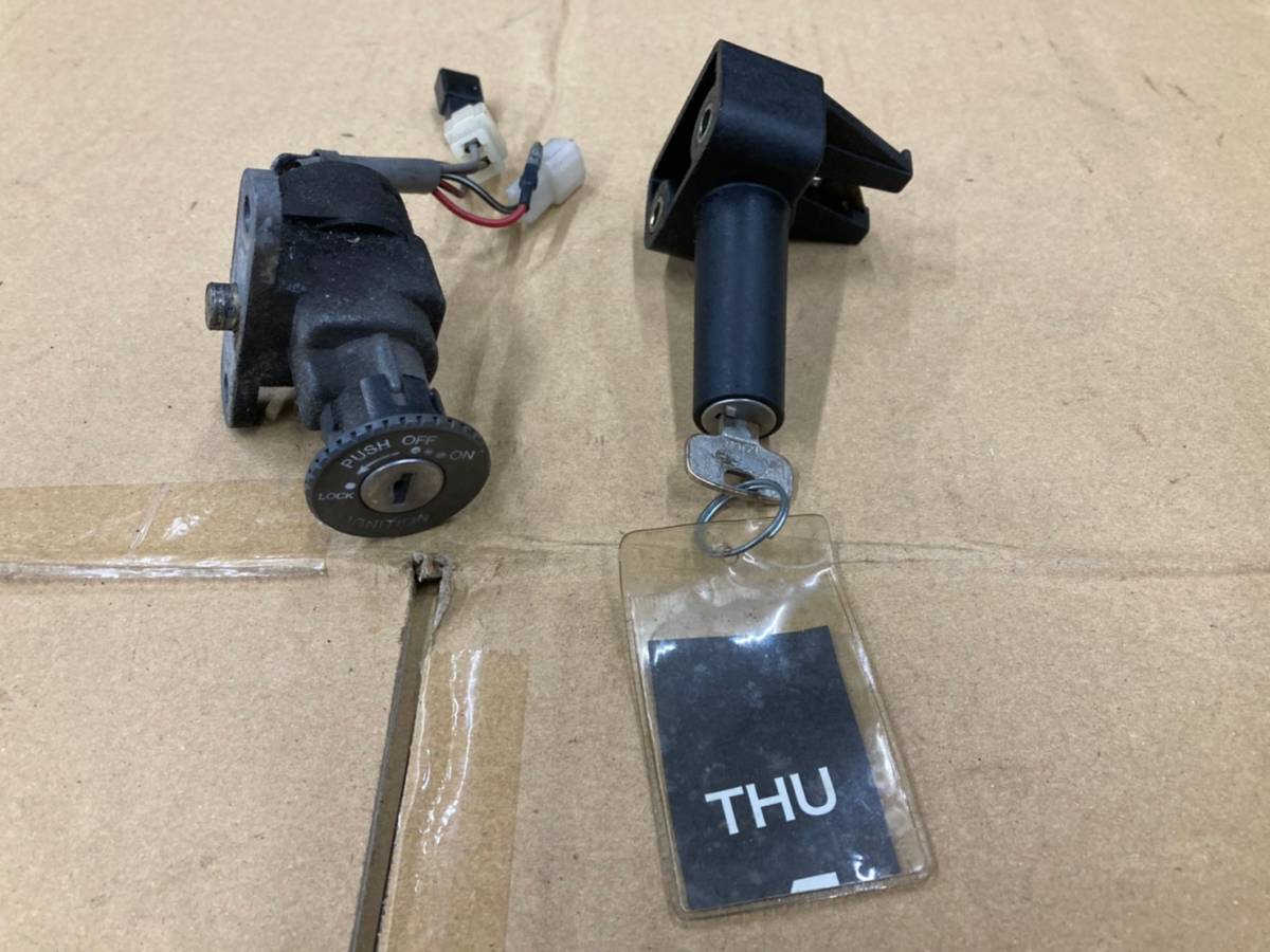 Yahoo!オークション - 60 C1【チャンプ 54V-3718】キーセット キーシリ...