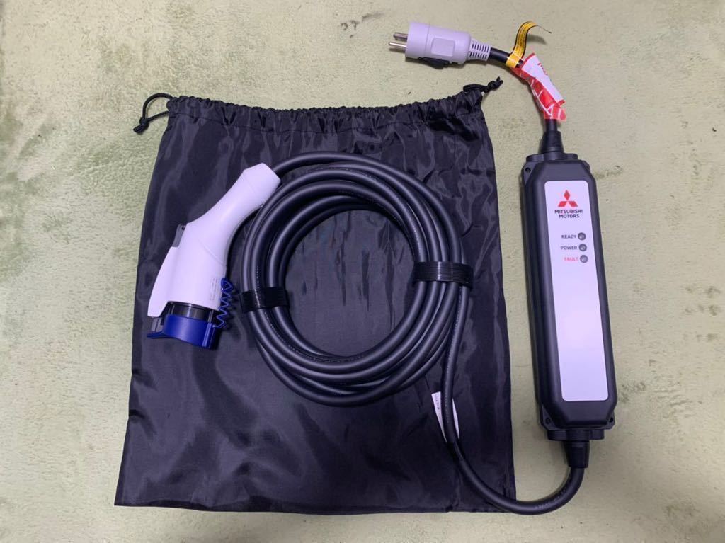 送料無 新型 アウトランダー phev phv 純正 充電ケーブル 200V(パーツ)｜売買されたオークション情報、yahooの商品情報をアーカイブ公開 - オークファン（aucfan.com）