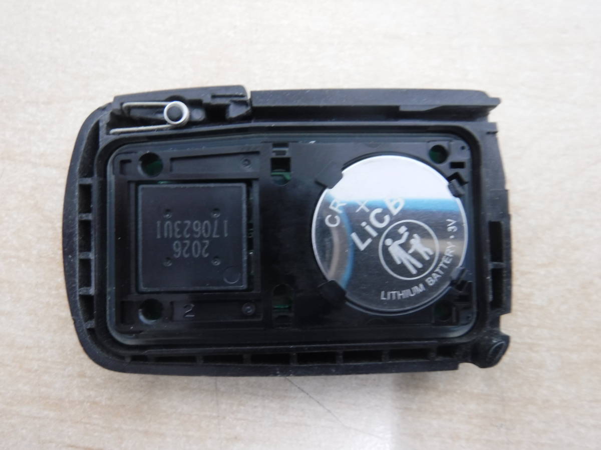 Yahoo!オークション - (S136)トヨタ 純正スマートキー 4ボタン ヴォク...