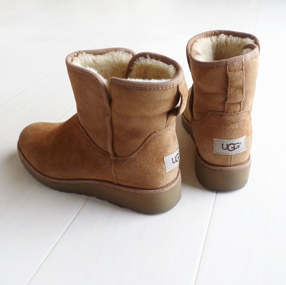 Yahoo!オークション - UGG アグ ムートンブーツ 23cm「Kristin」ベージ...