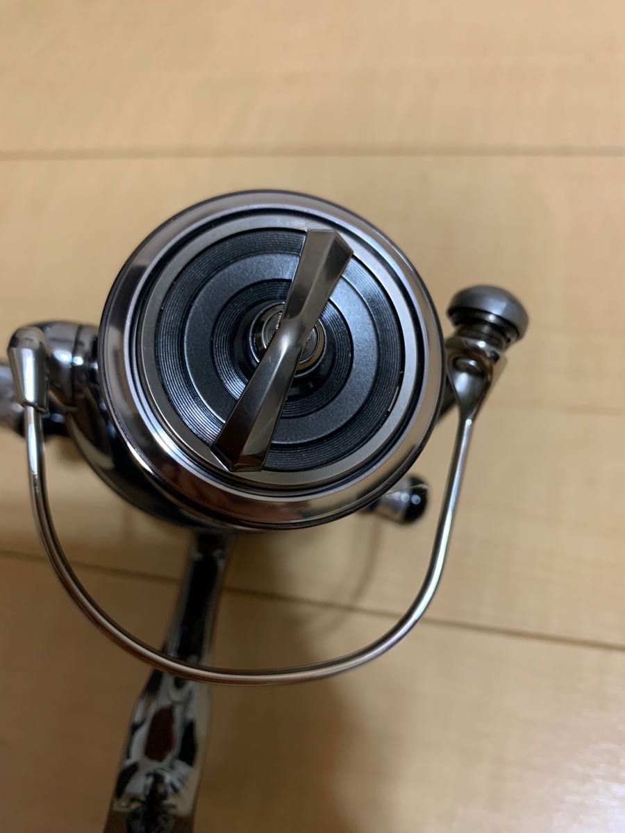 ダイワ DAIWA 22 イグジスト LT 2500S リール 美品 リブレ ダイワ DAIWA 22 イグジスト LT 2500S リール 美品 リブレ