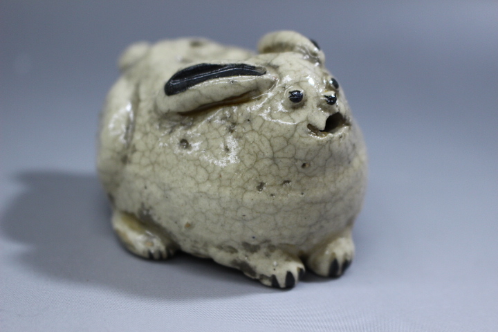 d729 技工名品 珍品 書道具 時代 美濃 織部 兎 うさぎ 兔 水滴 置物 縁起物 煎茶道具 文房具 古美術品 検 志野 黄瀬戸(その他)｜売買されたオークション情報、yahooの商品情報 ...