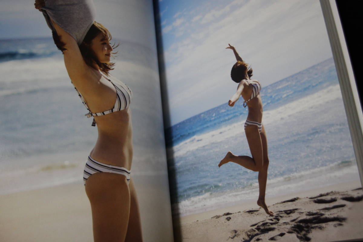 IDEA 帯・ポストカード付 篠崎愛写真集 巨乳87Gカップ 映画 パンツの穴 下着ランジェリー 手ブラ入浴 お尻くい込み 四つん這い(中古)のヤフオク落札情報