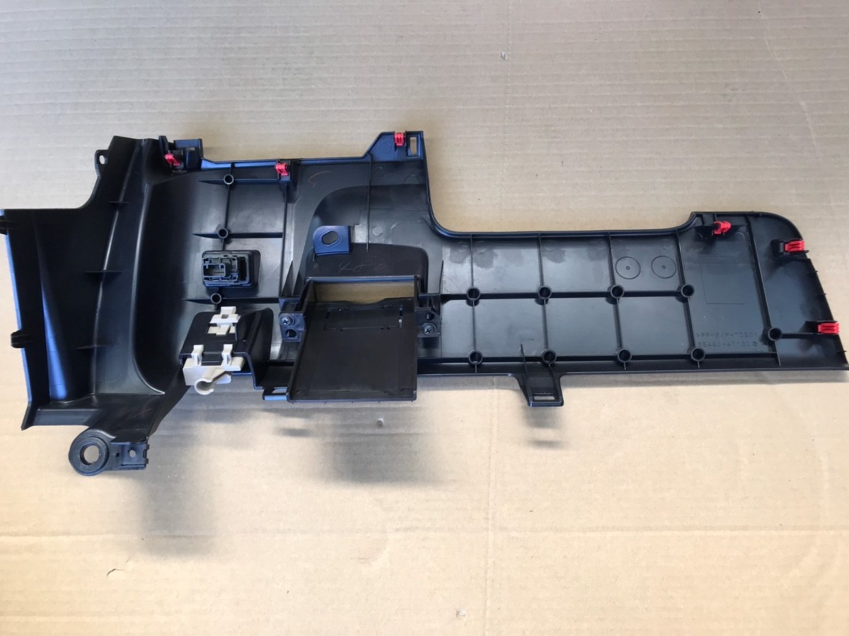 プリウス ZVW50 ハンドル下カバー 55480-47B0-C0 nai 37065KU(トヨタ用)｜売買されたオークション情報、yahooの商品情報をアーカイブ公開 - オークファン ...