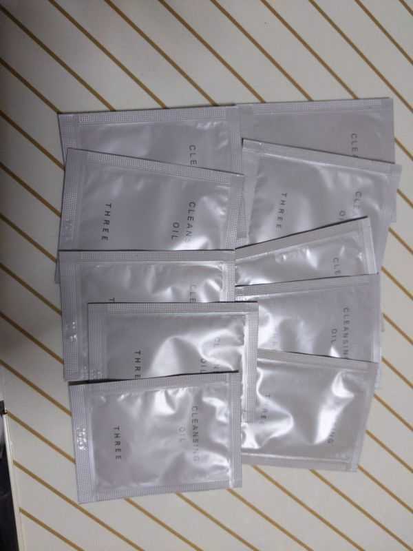 Yahoo!オークション - THREE クレンジングオイル サンプル 3ml×10