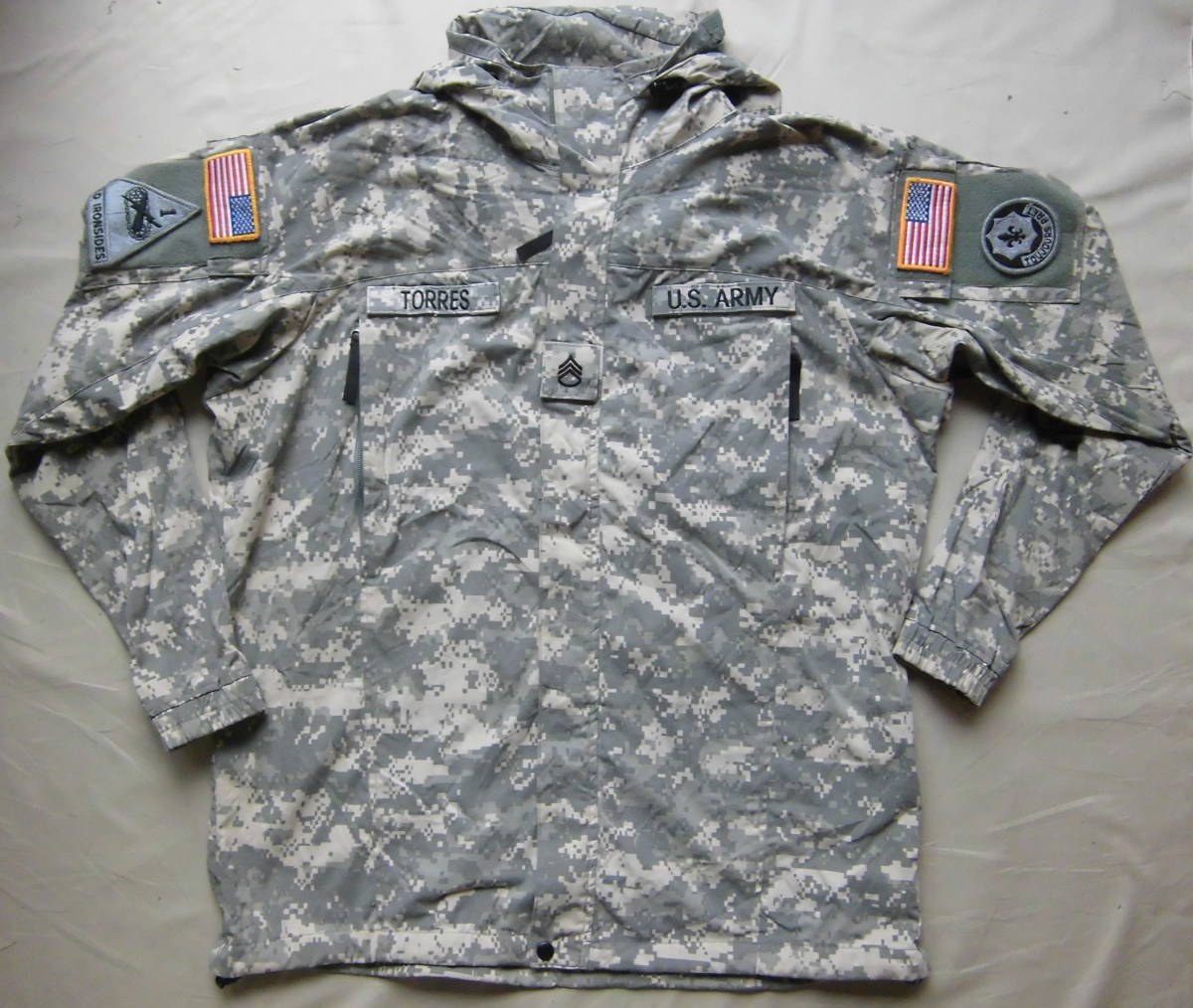Yahoo!オークション - 上品米軍GEN3 ECWCSソフトシェルACU/UCPパーカー