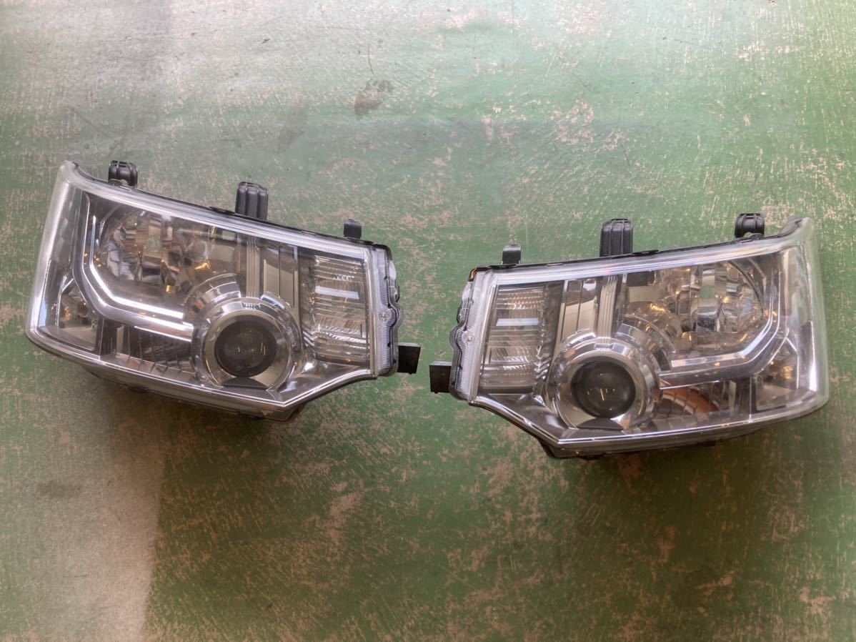 Yahoo!オークション - 三菱純正 CV5W デリカ D 5 D5 HID ヘッドライト ...