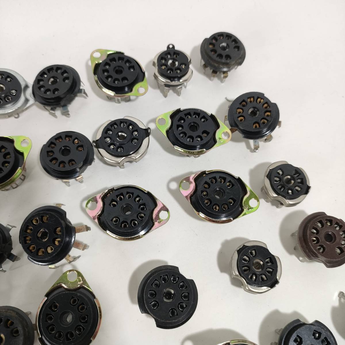 Yahoo!オークション - [S41B]古い 真空管 ソケット SMK など まとめ売...