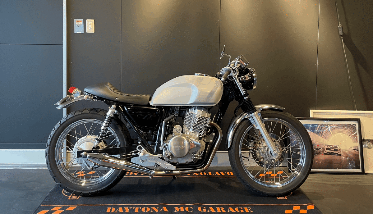 Yahoo!オークション - CB400SS カフェレーサー仕様 9100km セル付 カス...