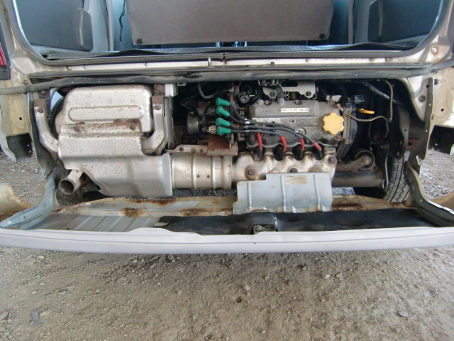 Yahoo!オークション - サンバーバンVB 5MT（4WDパートタイム）平成18年...