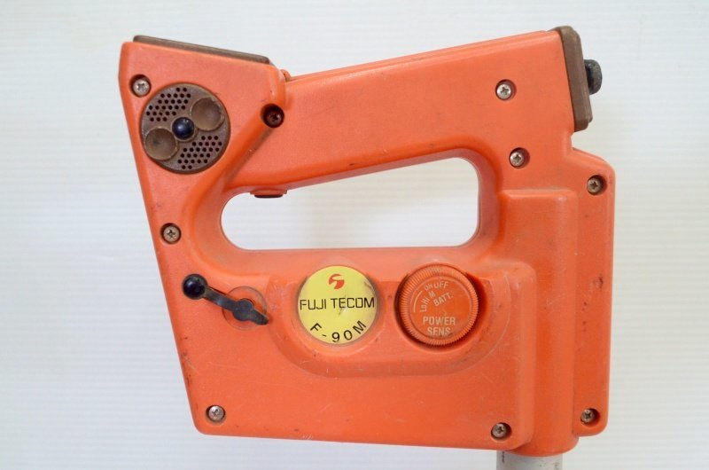 FUJI TECOM METAL LOCATOR 金属探知機 埋設金属物探知機 F-90M(その他)｜売買されたオークション情報、yahooの商品情報をアーカイブ公開 - オークファン ...