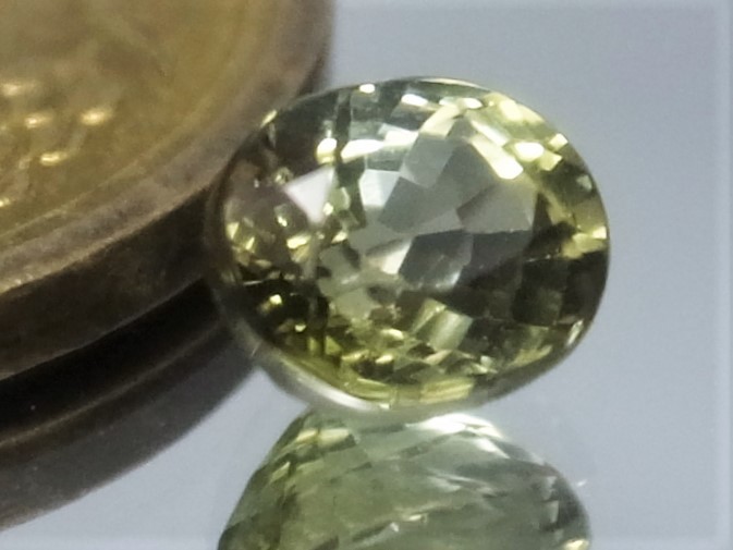 Yahoo!オークション - 0.84ct 天然グリーントルマリン マダガスカル産