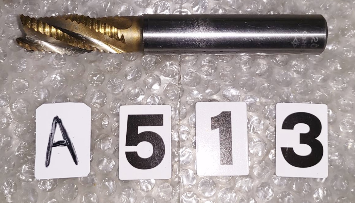 Yahoo!オークション - エンドミル 4枚刃 刃径φ19.6 シャンクφ20 刃長...