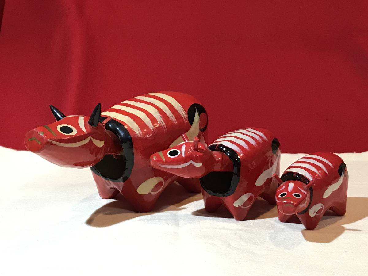 Yahoo!オークション - A5294 レトロ 郷土人形 赤べこ 3体セット 大中...