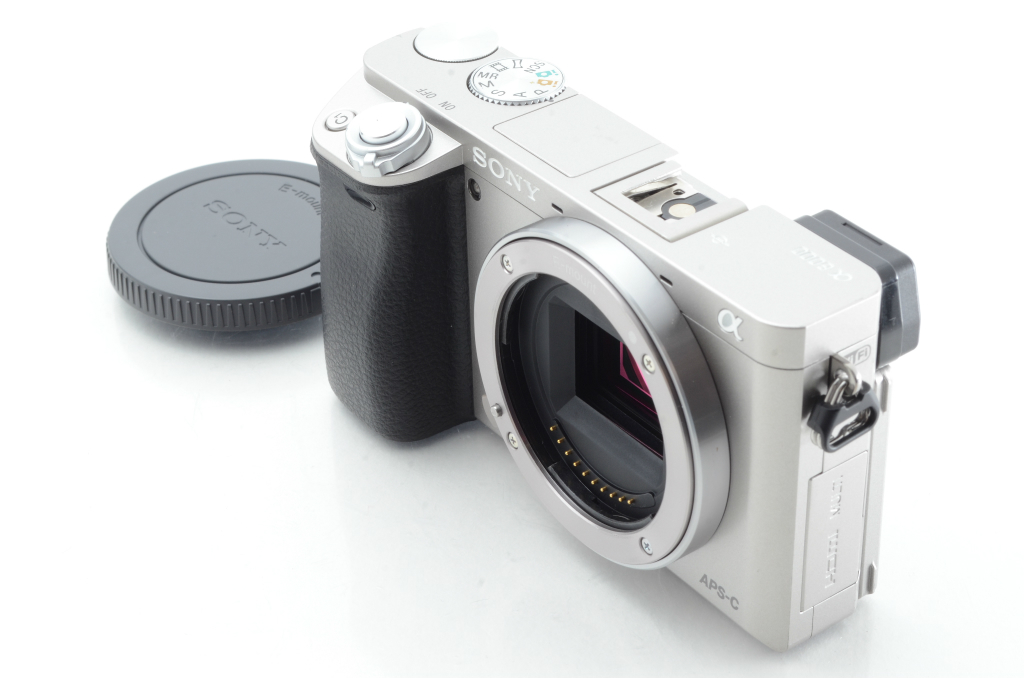 代購代標第一品牌－樂淘letao－#A250 ★ショット数たった”1005”回！極上品！★SONY α6000 ボディ シルバー ILCE-6000 ソニー