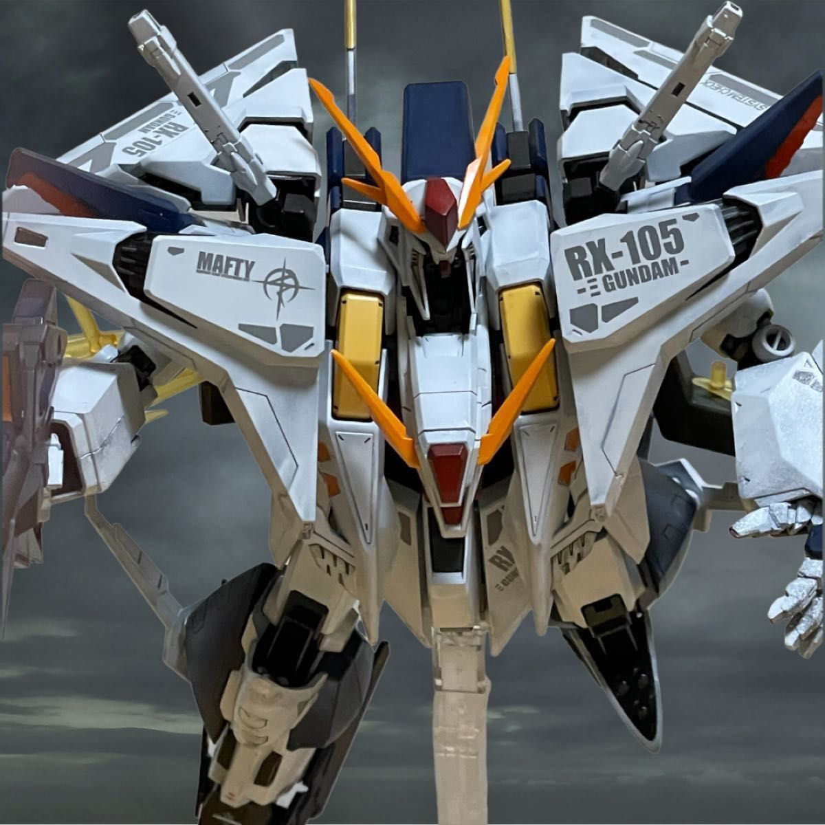 HGUCRX-105 クスィーガンダム完全塗装済バーニアメタルパーツ HGUCRX-105 クスィーガンダム完全塗装済バーニアメタルパーツ