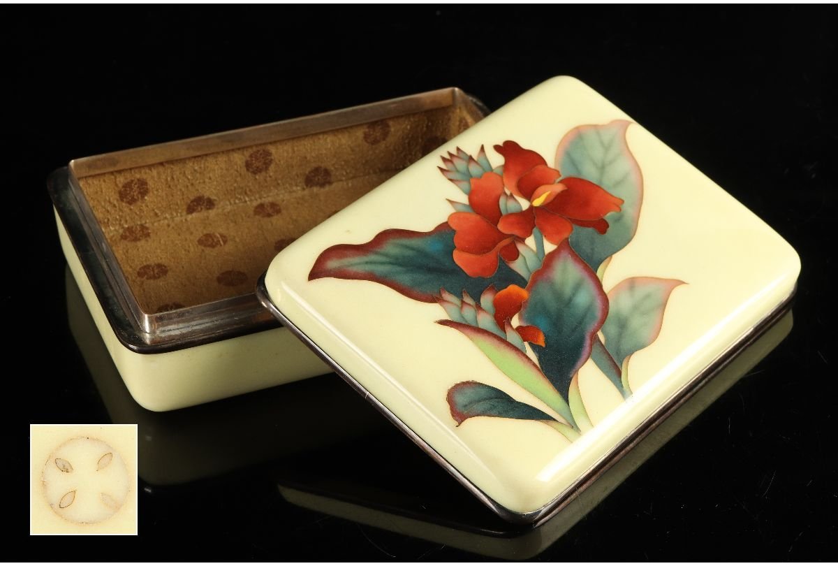 Yahoo!オークション - [URA]安藤七宝謹製/薄黄地花文七宝莨箱/約531g/4...