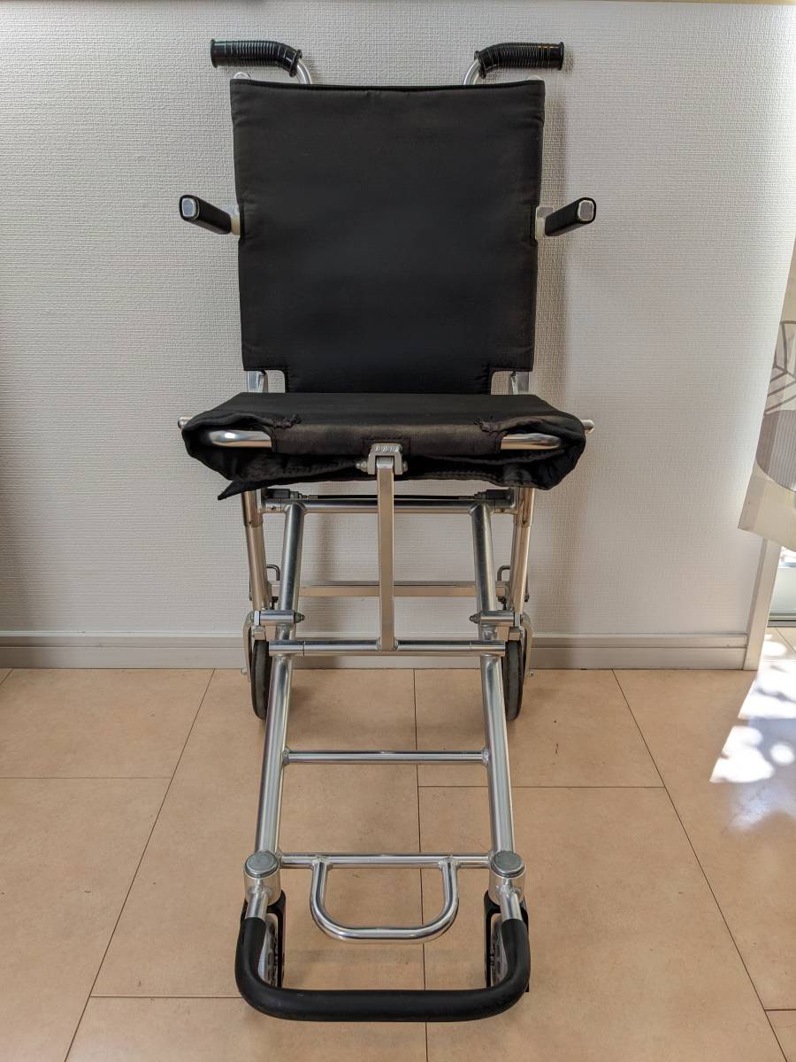 Yahoo!オークション - 【前輪新品】日進医療器 高級 携帯 車いす NAH-2...