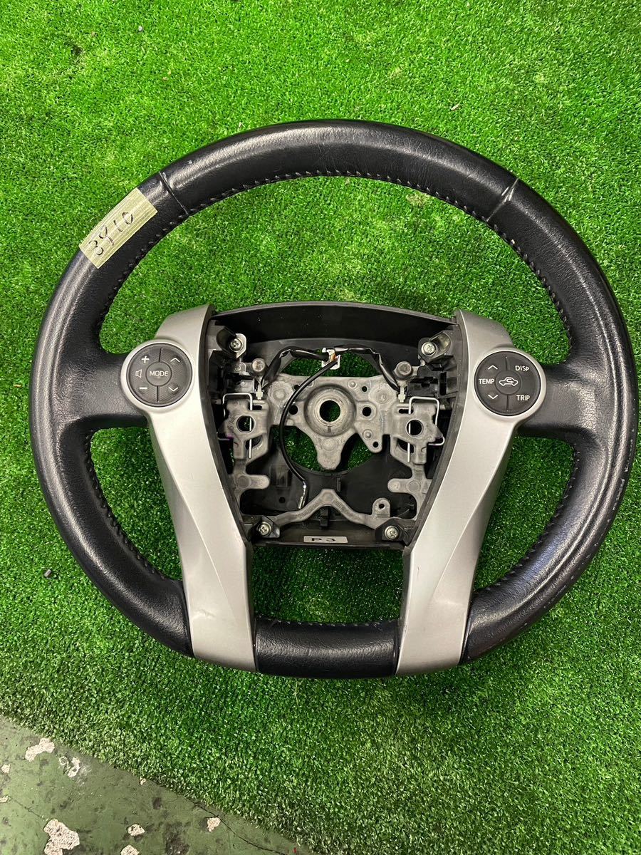 Yahoo!オークション - 230202-3910 トヨタ TOYOTA アクア NHP10 (カラ...