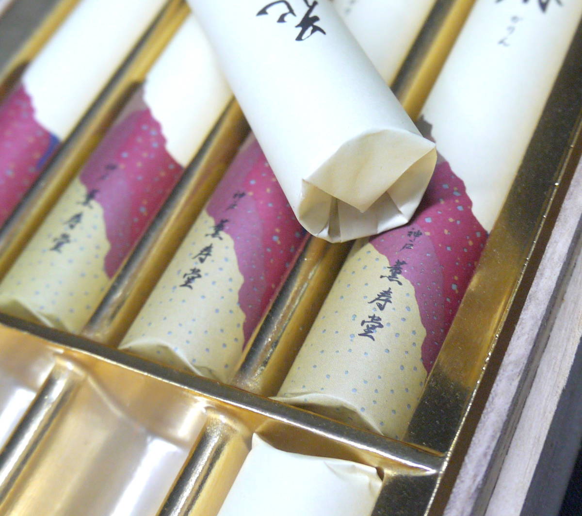 Yahoo!オークション - 【R502-D21】線香 神戸薫寿堂《花琳 お線香 6束...