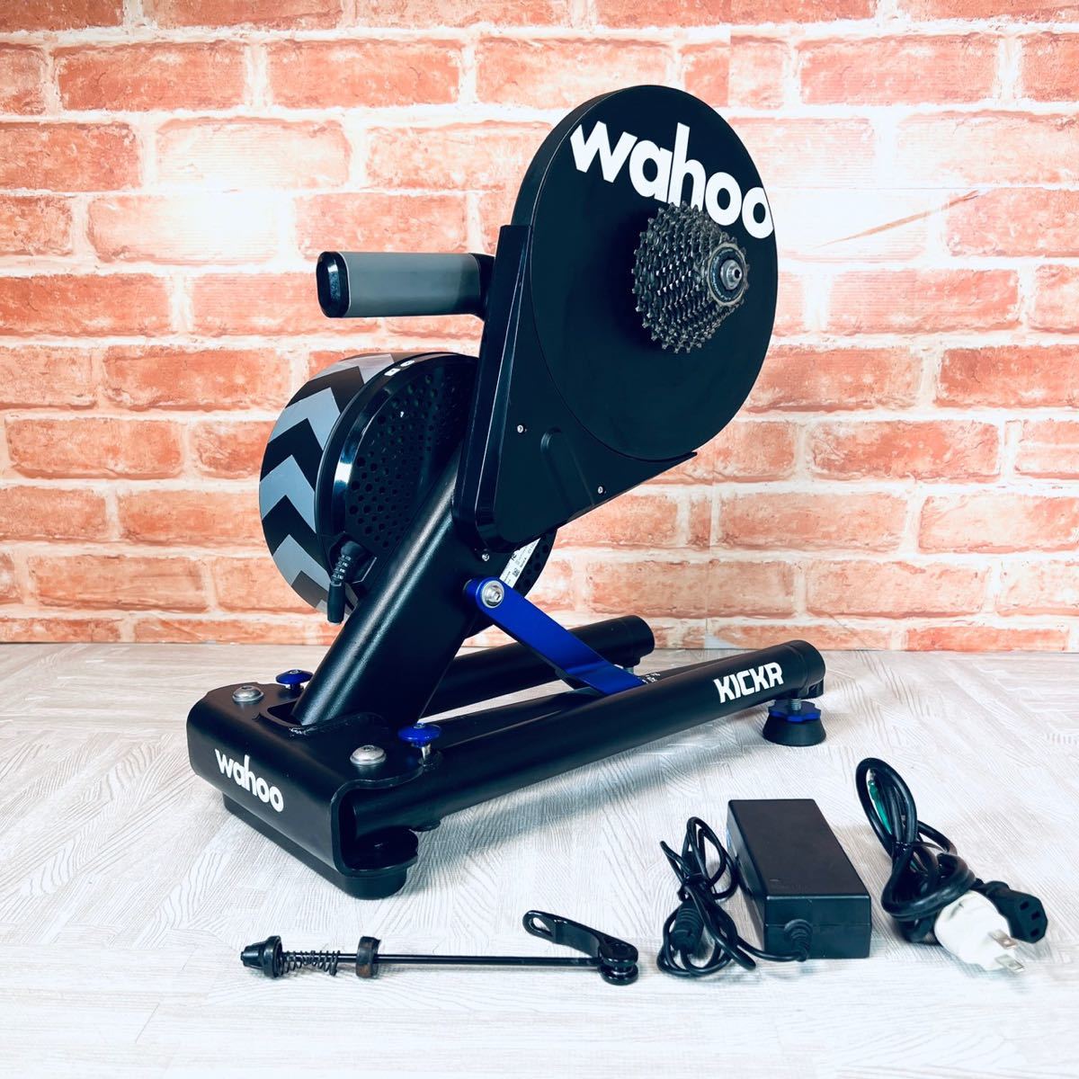 1円スタート wahoo ワフー KICKR キッカー smart bike trainer wf113(トレーニング機器)｜売買されたオークション情報、yahooの商品情報をアーカイブ公開 ...