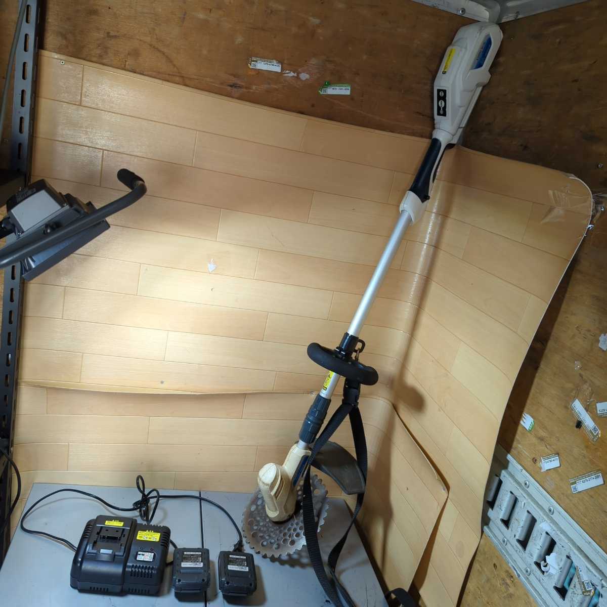 Yahoo!オークション - EARTH MAN アースマン 18V 充電式 2WAYグラスト...