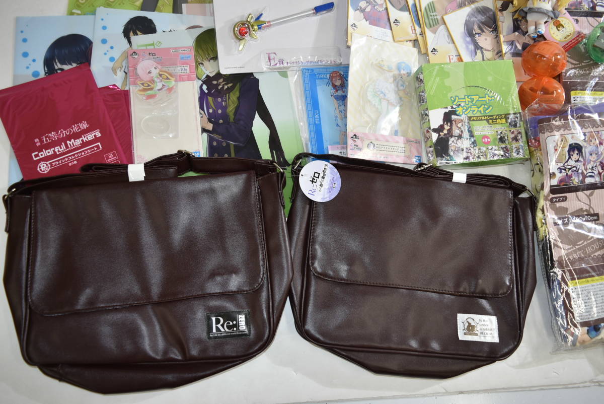 Yahoo!オークション - 32Mdd 萌えグッズセット まとめて箱詰め ごちう...