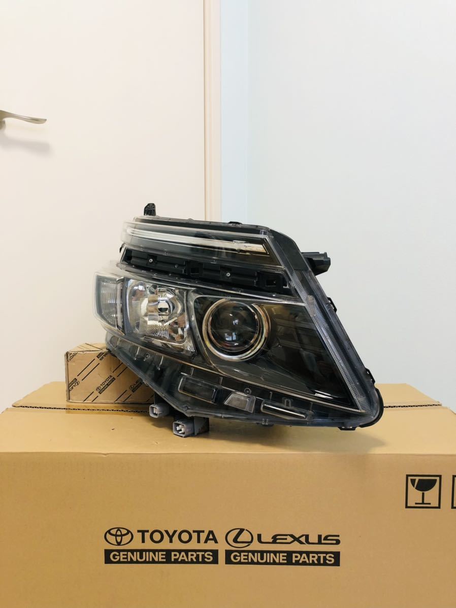 Yahoo!オークション - 良品 ヴォクシー ZRR80/85 ZWR80 X/V/ZS 前期 ト...