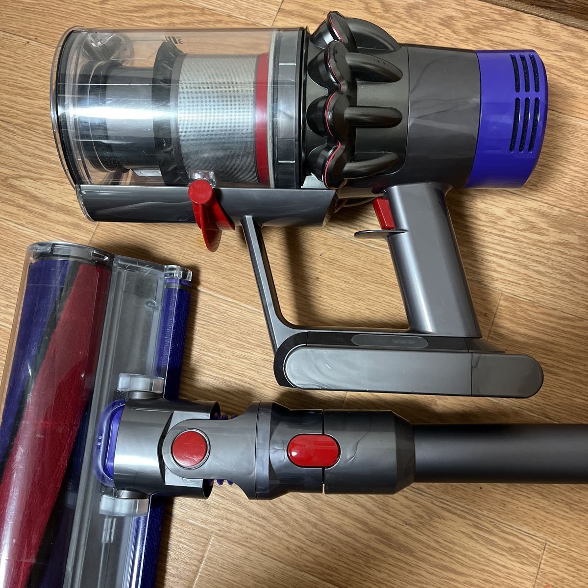 Yahoo!オークション - dyson ダイソン SV12 掃除機