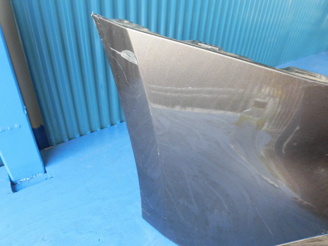 Yahoo!オークション - アウディ A4 8W フロントバンパー 茶系 V355