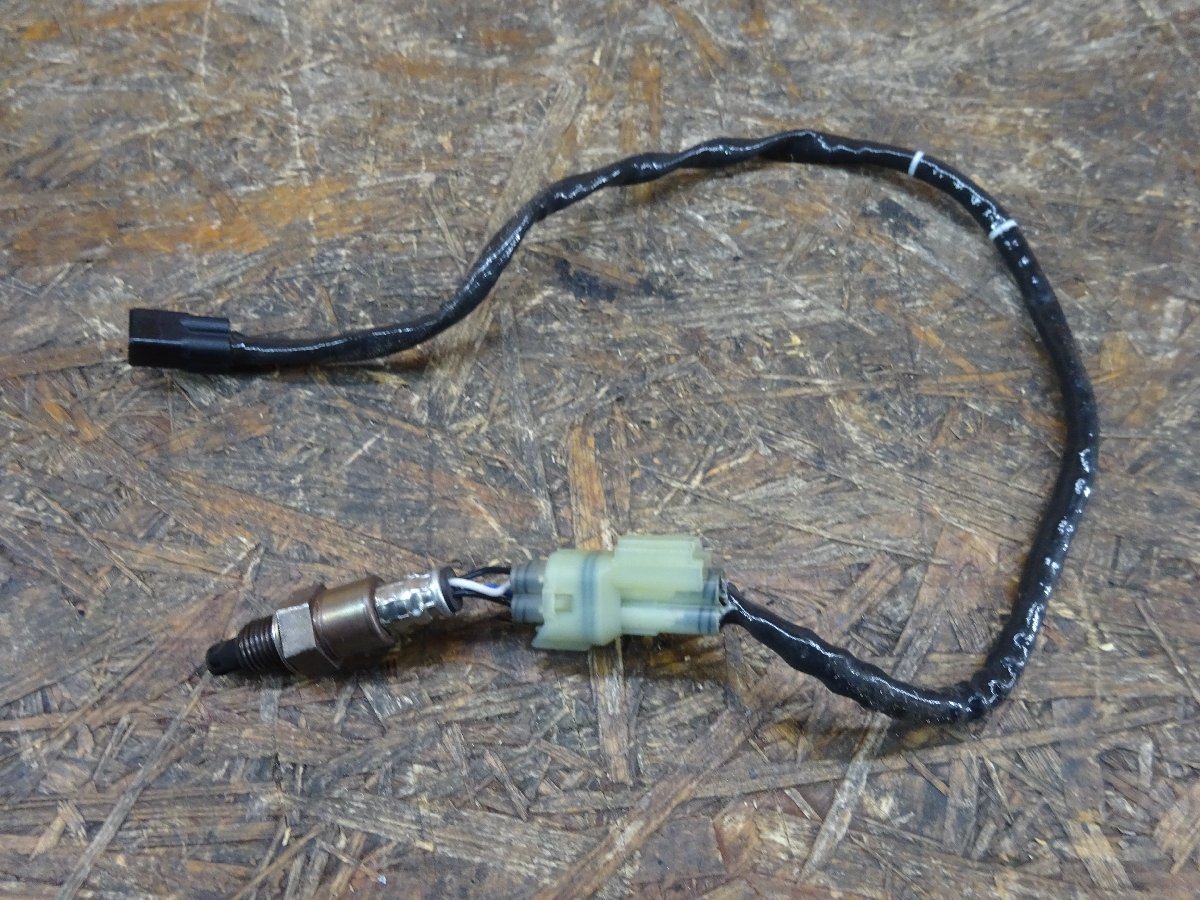 Yahoo!オークション - [Y89] YZF-R25 RG43J 純正 O2センサー