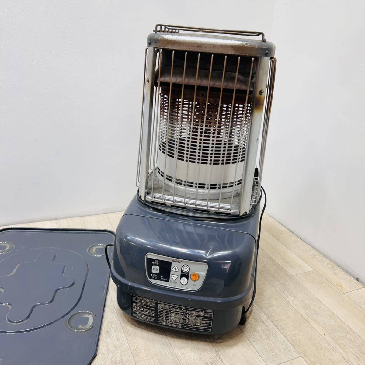 Yahoo!オークション - 【230303-17】トヨトミ業務用灯油ストーブ KF-N1...