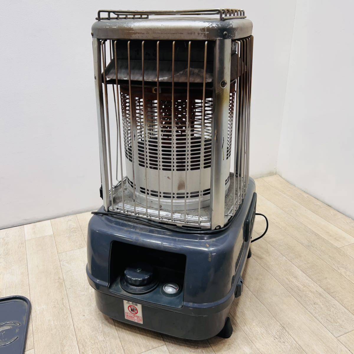 Yahoo!オークション - 【230303-17】トヨトミ業務用灯油ストーブ KF-N1...