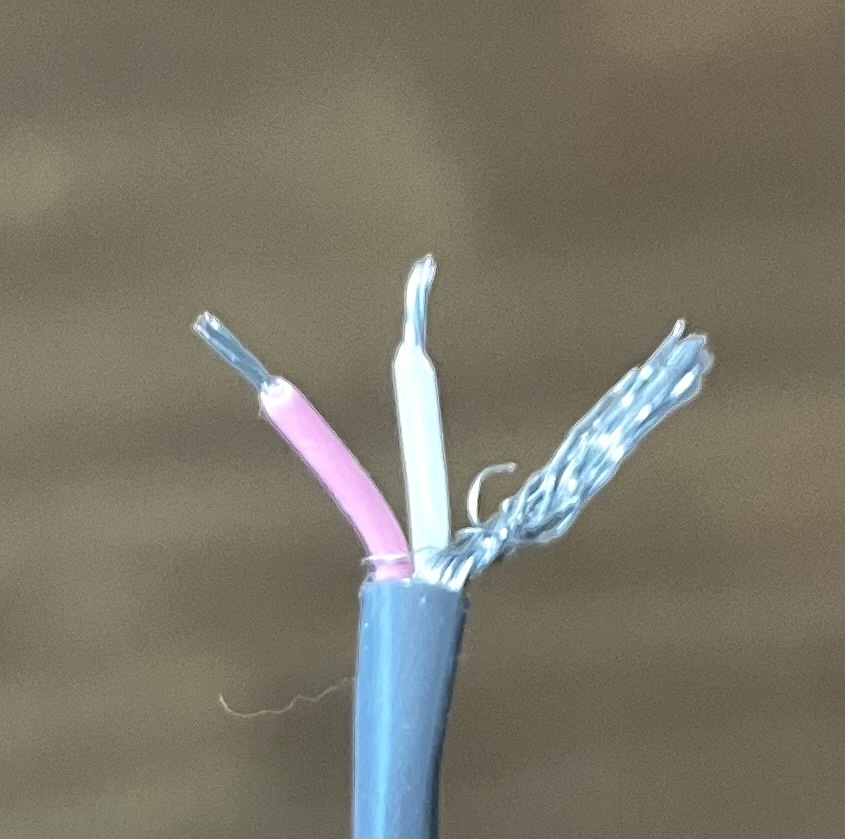 Yahoo!オークション - 即決・格安 耐熱電線 1m5色 +2芯線1本（2巻）